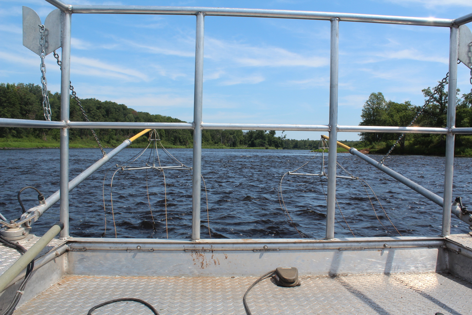 st-croix-river-fish-boat-electroshocking – St. Croix 360